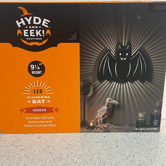 Holiday | Hyde And Eek Led Flickering Bat | Poshmark